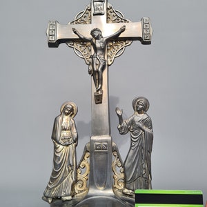 Standing Antique Religious Jesus Christ Cross Altar / Table Altar ...
