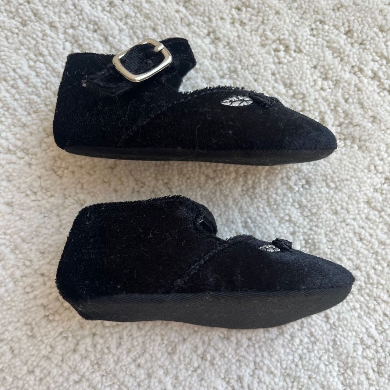 Girl's Black Mary Jane Soft Sole Shoes - Embroidered Leaves/roses ...