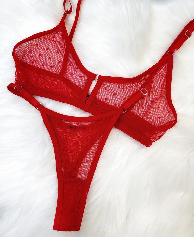 Completo intimo rosso trasparente - Top corto trasparente e perizoma ...