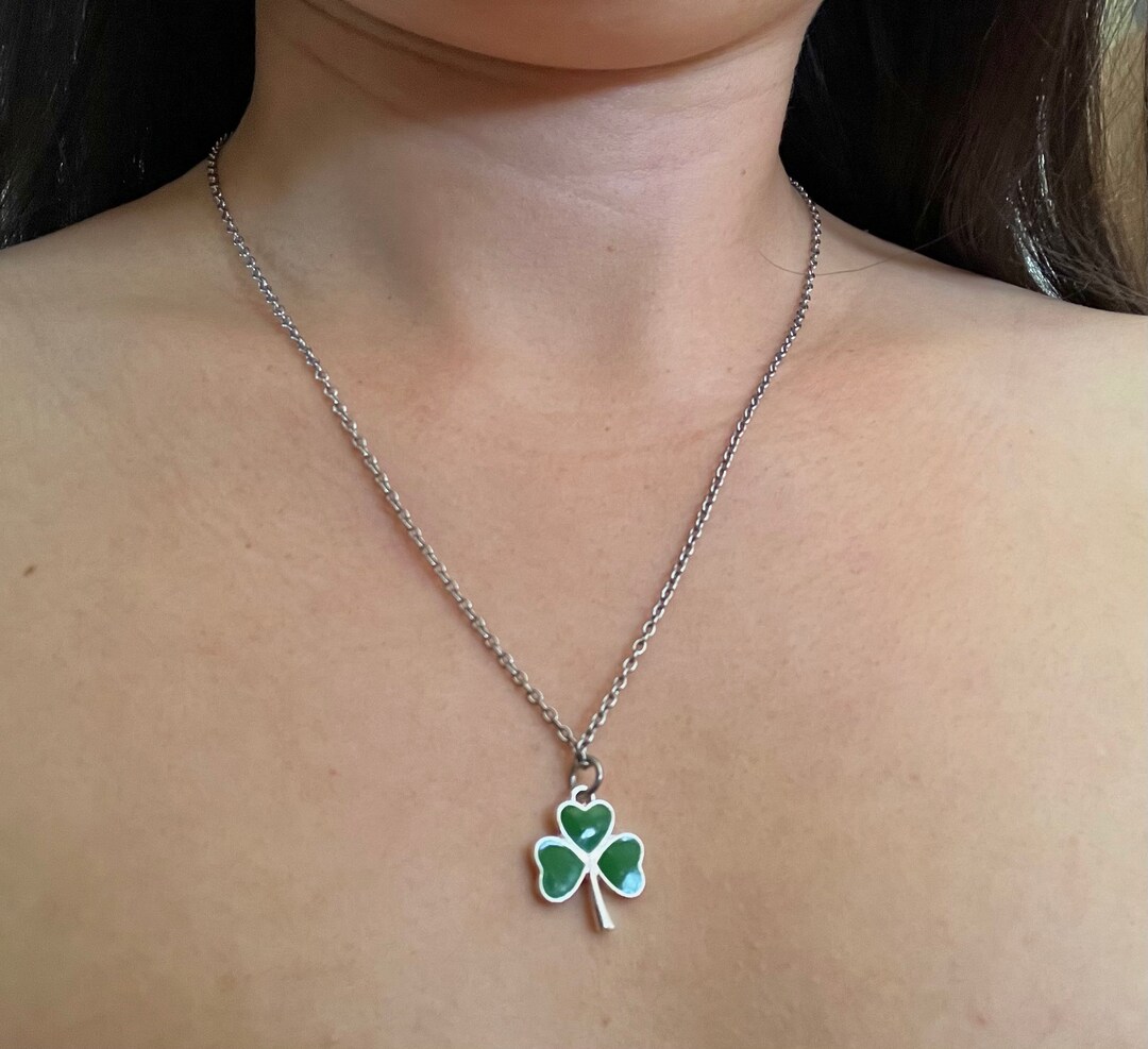 Three Leaf Lovely Clover Necklace in Silver Chain, Dainty Necklace for ...