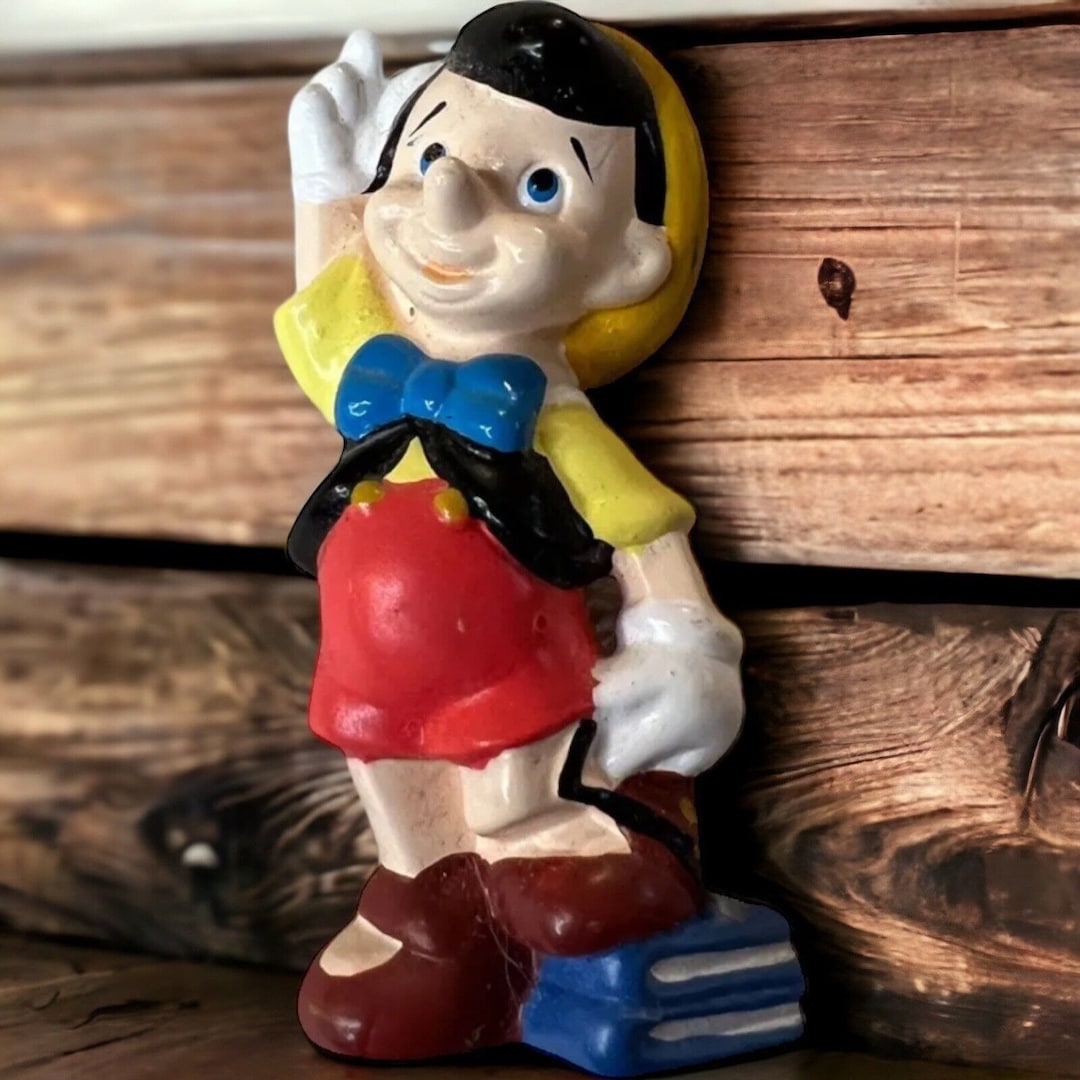 Vintage Disney Pinocchio With School Books PVC Figure 3” Mini Small ...