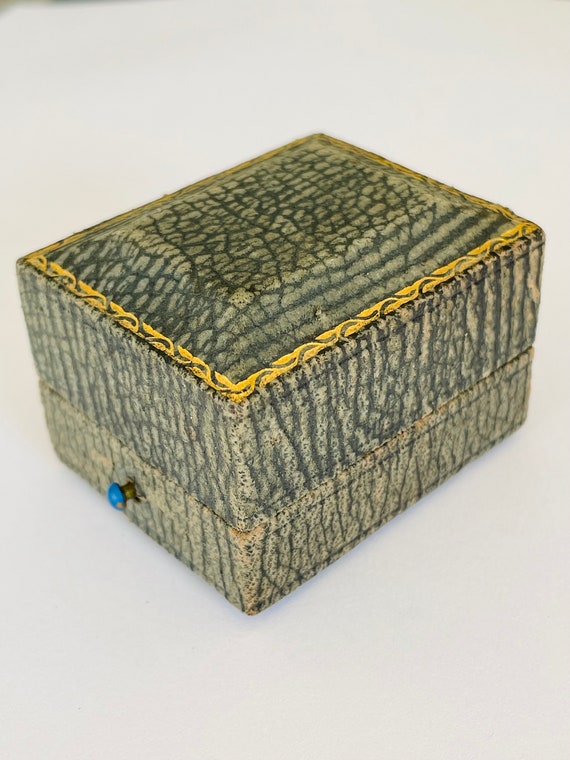 1910-1930s Rost Jewelry Co. Indianapolis Antique Gree… - Gem