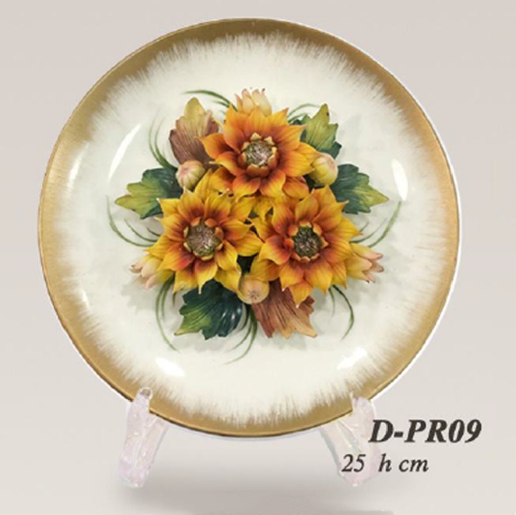 Handmade Capodimonte Style Porcelain Flower on Plate Centerpiece - Etsy