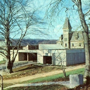 Postcard View of the Hudson River Museum in Yonkers, NY. N2 - Etsy