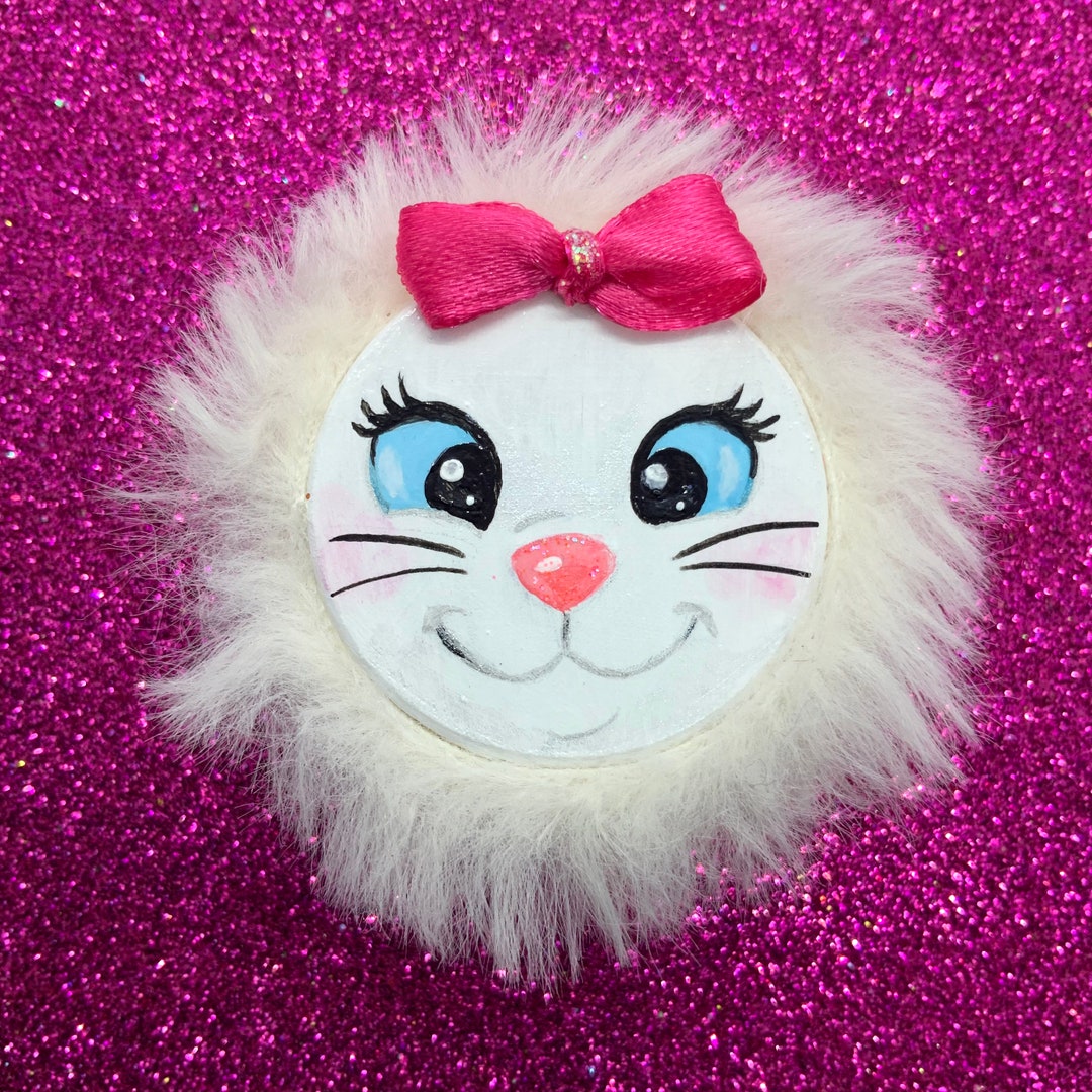 Marie © Fluffy Box - Etsy
