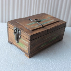 Vintage Handmade Wooden Shaving, Makeup Box With Mirror Old Collectible ...