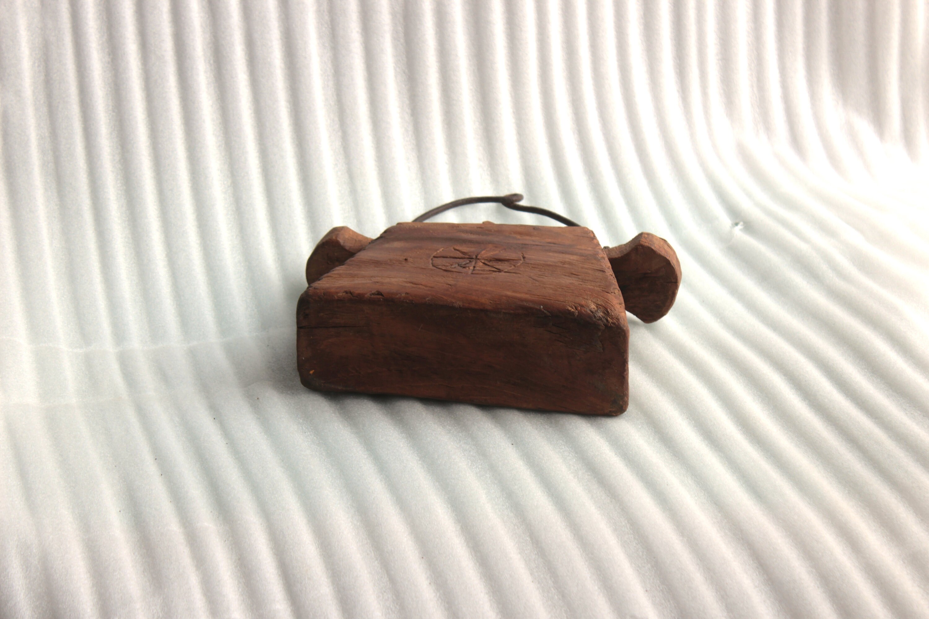 Wooden Old Oil Pot, Primitive Oil Pot, Teak Oil Vase, Decorative ...