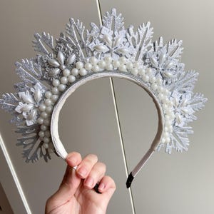 Silver White Snowflake Crown, Winter Queen Hair Accessory - Etsy