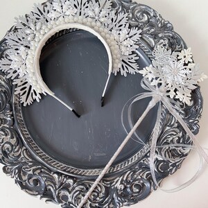 Silver White Snowflake Crown, Winter Queen Hair Accessory - Etsy