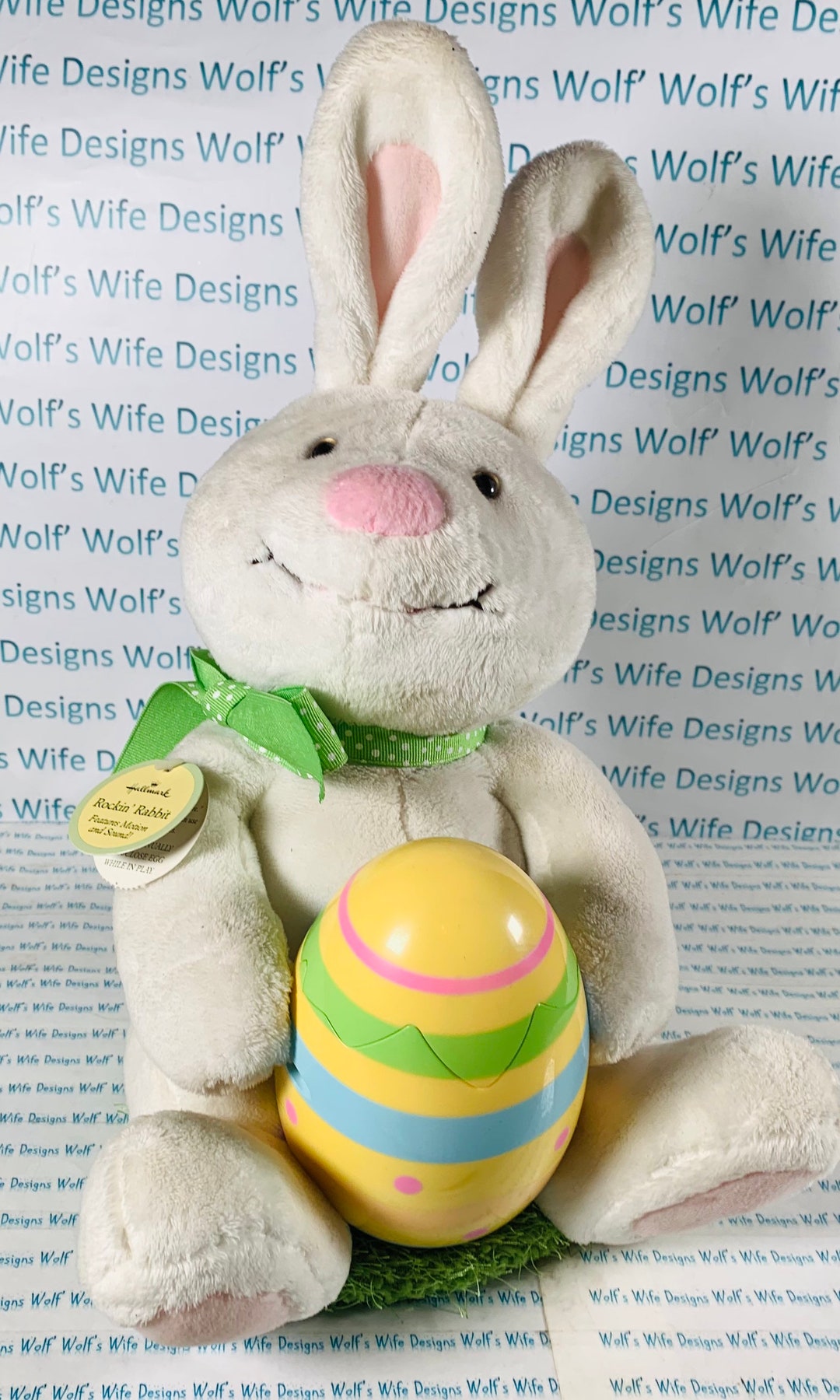 Hallmark 2006 Rockin’ Rabbit Animatronic Musical Rabbit and Chick ...