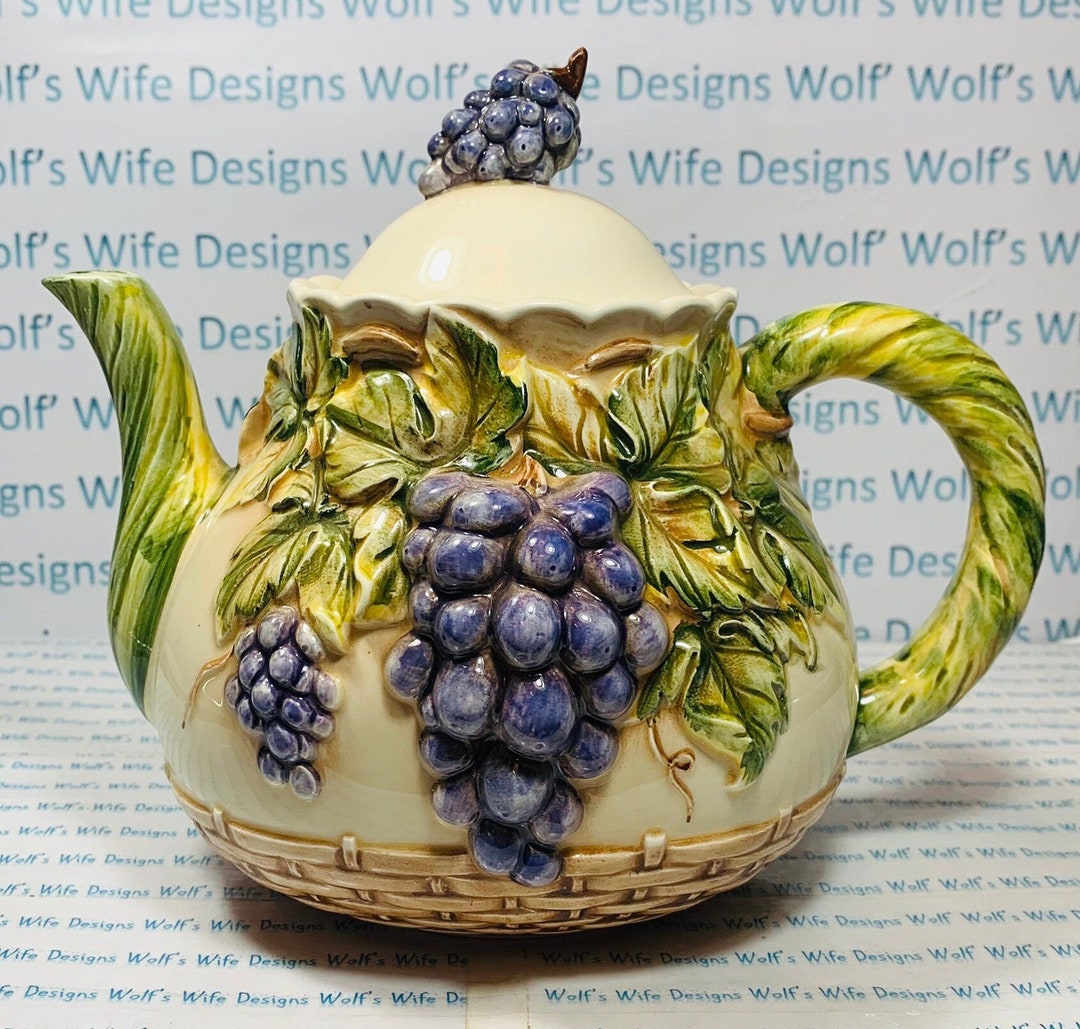 Takahashi Vintage Grape Teapot Porcelain Teapot Grapes and a Woven ...
