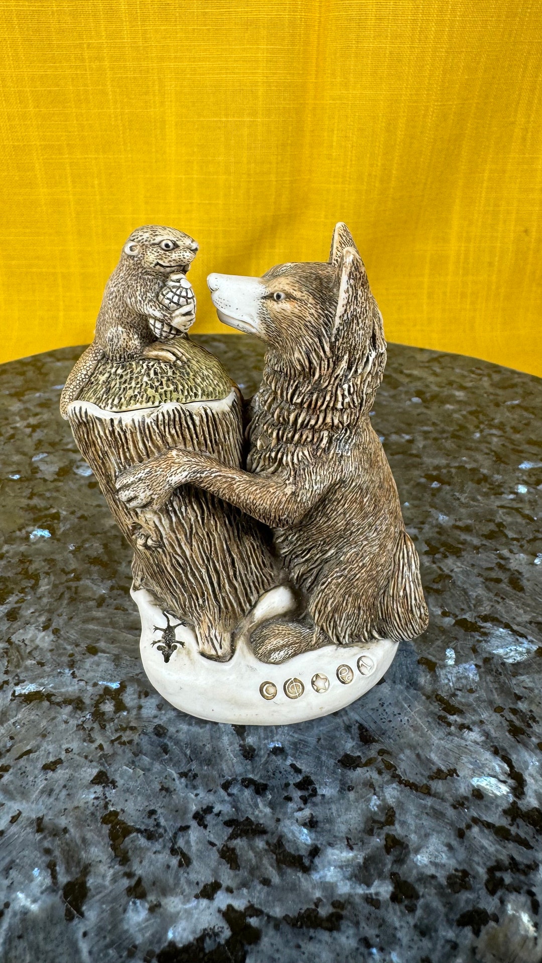 Harmony Kingdom Alphas Rule Figurine of a Wolf and Beaver Squaring off ...