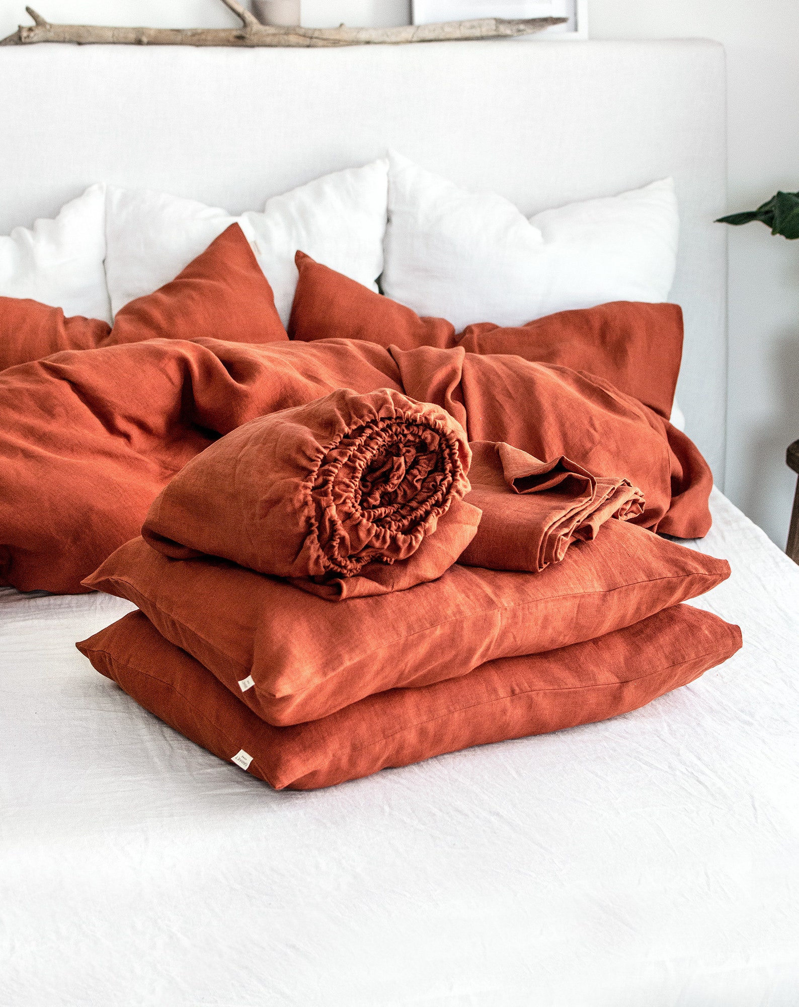 Terracotta Linen Sheet Set. Clay Red Fitted Sheet, Flat Sheet & 2 ...