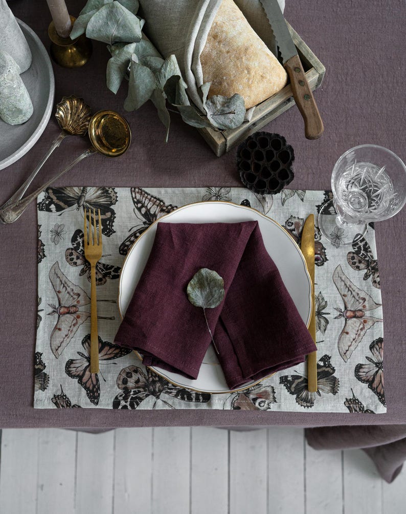 Linen Napkins in Burgundy - Deep Red Dinner Cloth Napkin Set - Ruby ...