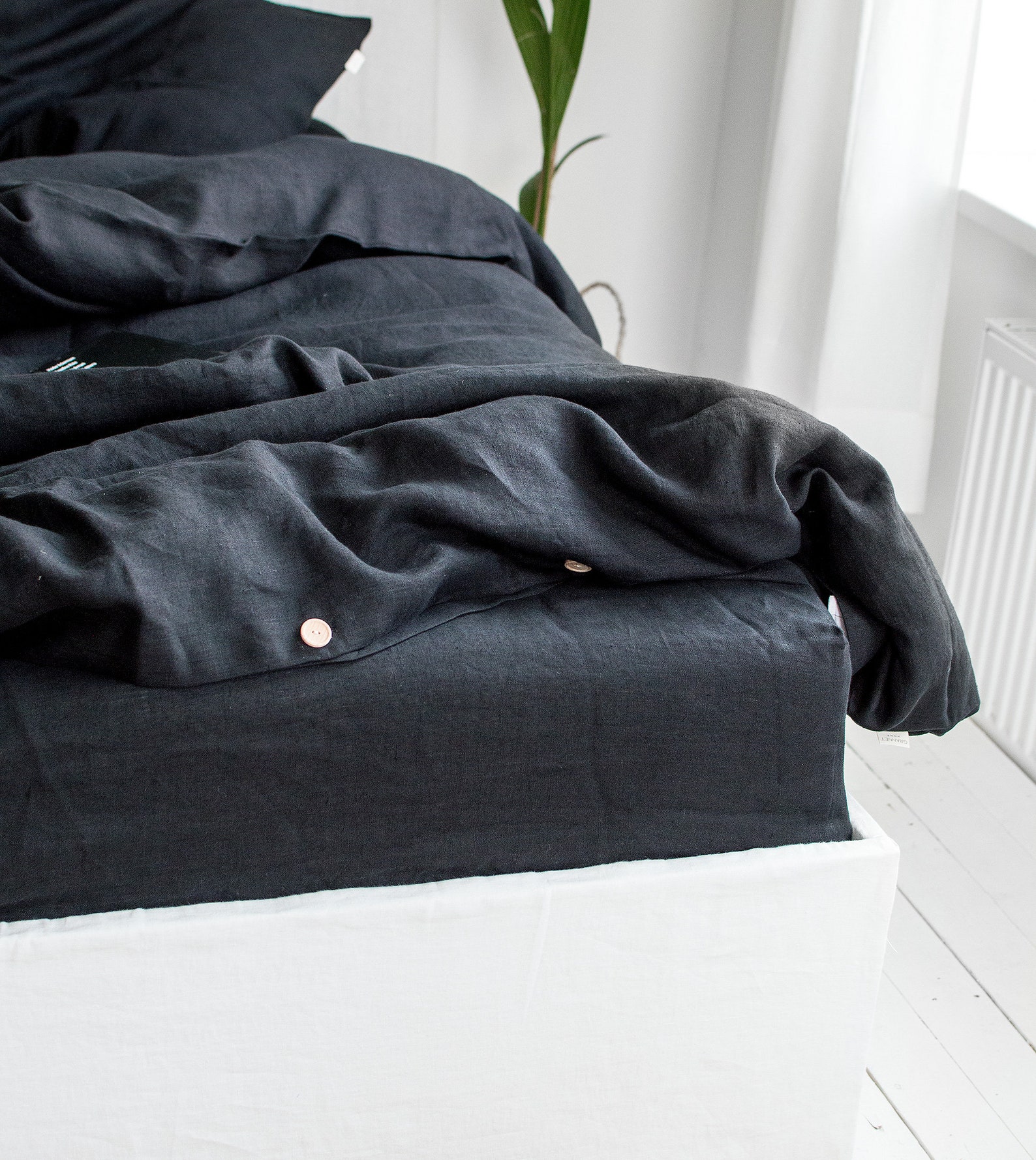 Linen Bedding Set in Space Black. 3 Piece Set in King, Queen, Twin ...