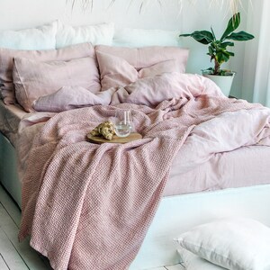 DUSTY ROSE WAFFLE Coverlet. Softened Linen Waffle Coverlet in Woodrose ...
