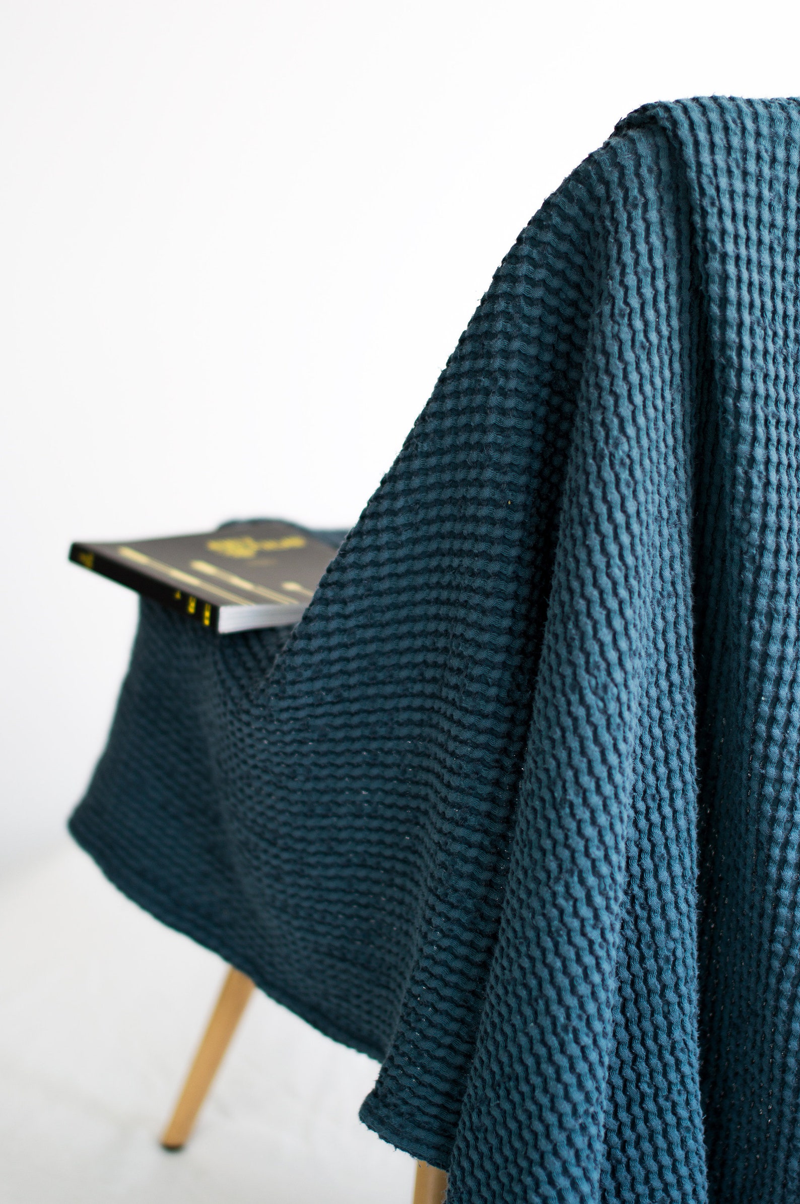 SMOKY BLUE LINEN Blanket. Extra Soft Dark Blue Linen Throw - Etsy