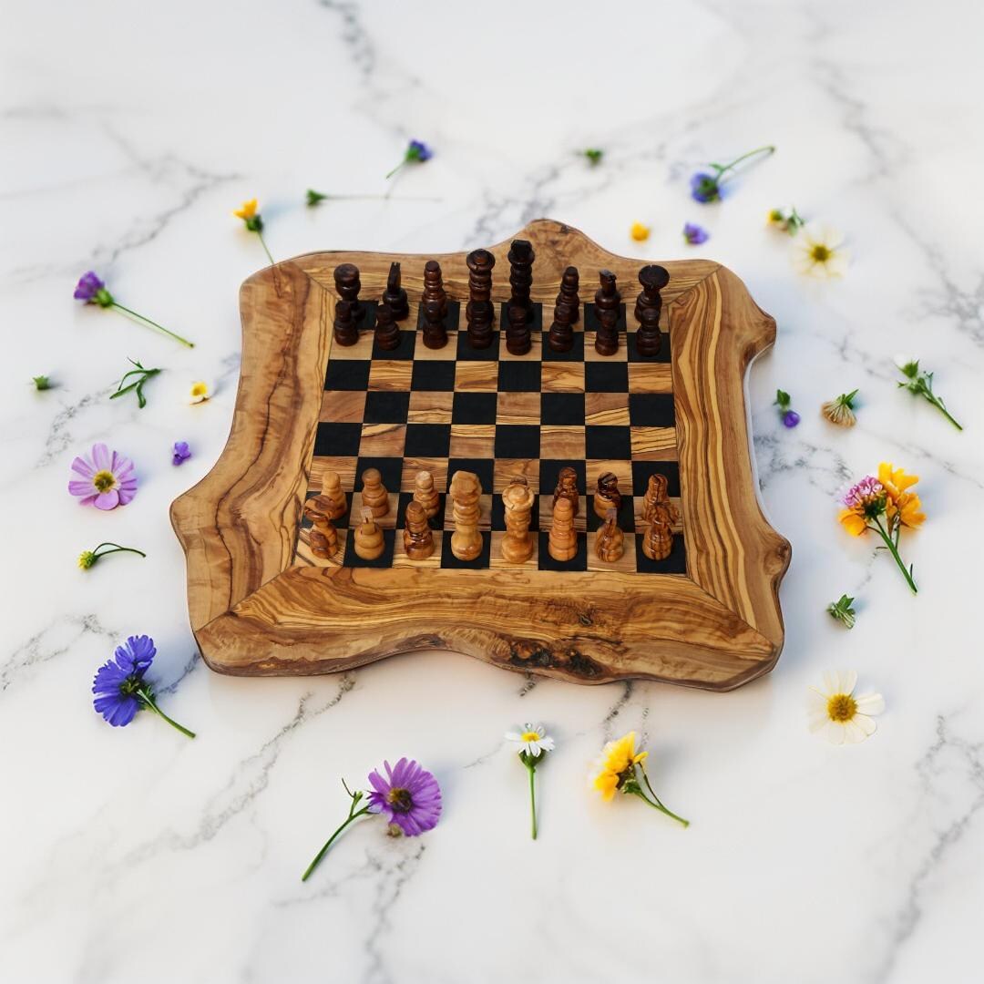 Handcrafted Olive Wood Chess Board XXL - Unique Game Accessory With 32 ...