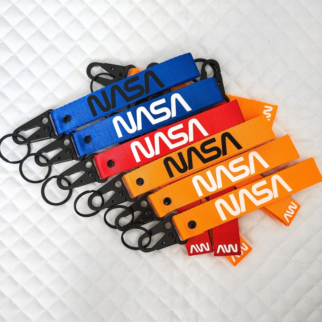 NASA Keychain, NASA Keyring With Carabiner, Space Shuttle, SLS ...