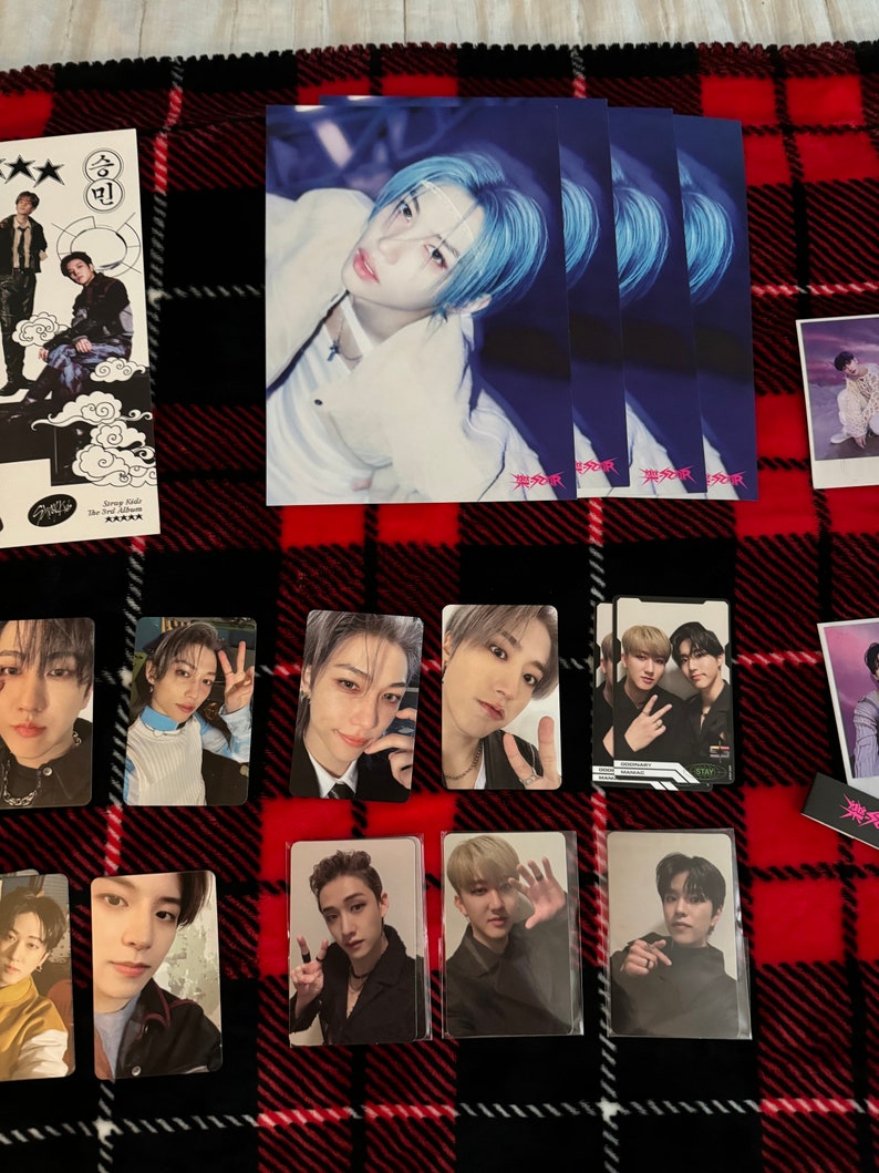 OFFICIAL Stray Kids Photo Cards and Mini Posters - Etsy