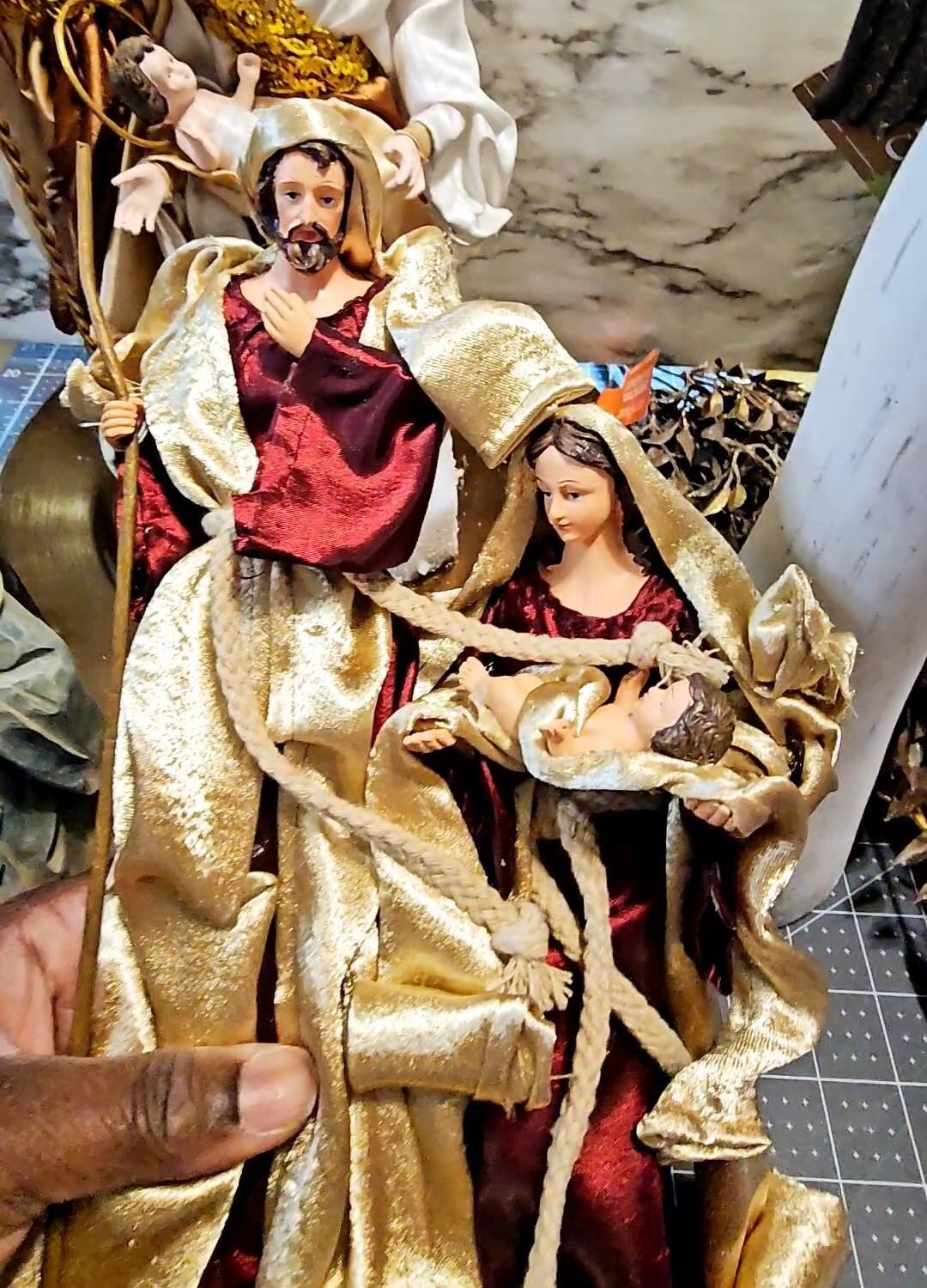 Burgundy Nativity Scene, Gold Nativity Set, Burgundy and Gold Nativity ...