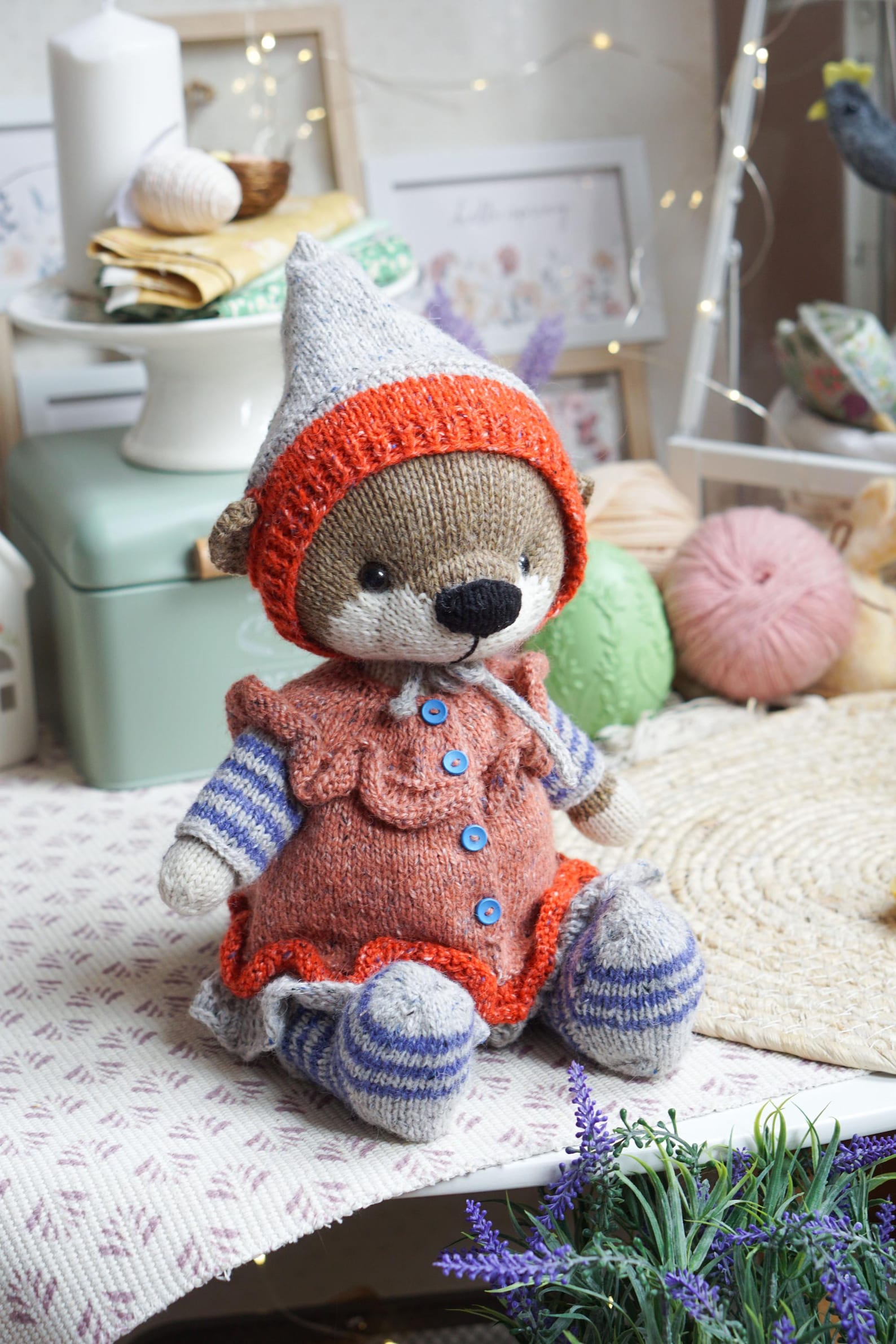 Olivia Ripplewood - Otter Knitting Toy Pattern - Toy Knitting Patterns ...