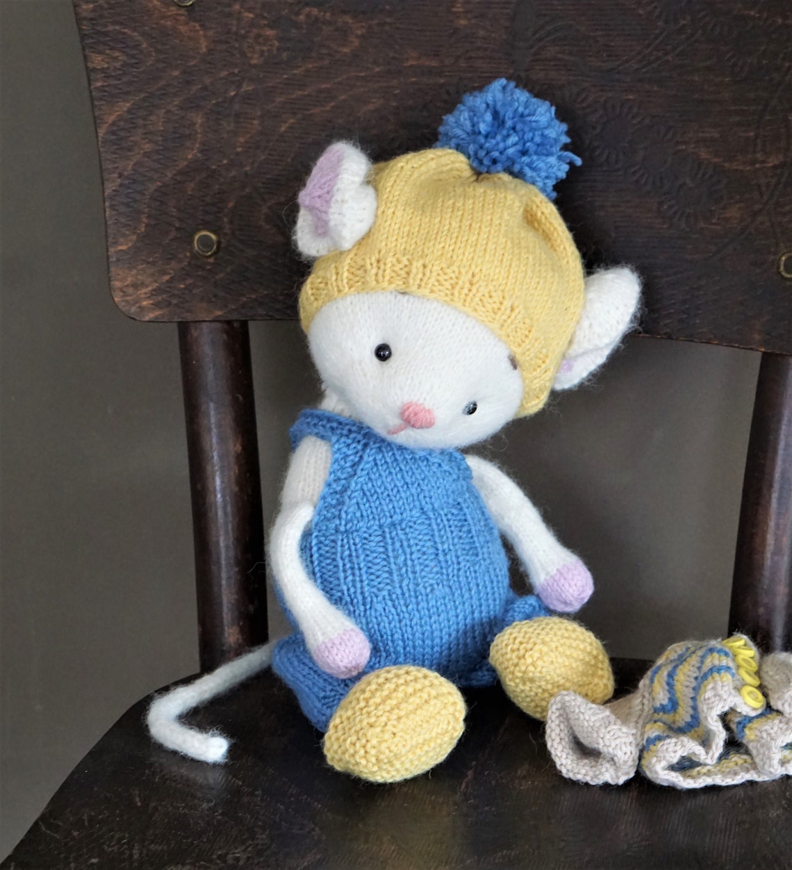 Doll Clothes Knitting Pattern for a Mouse Casual Mouse | Etsy