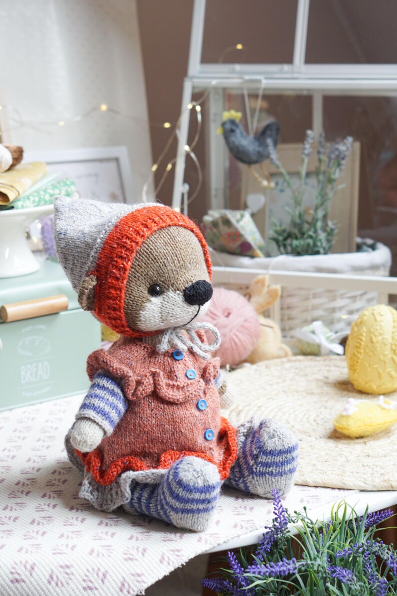 Olivia Ripplewood - Otter Knitting Toy Pattern - Toy Knitting Patterns ...