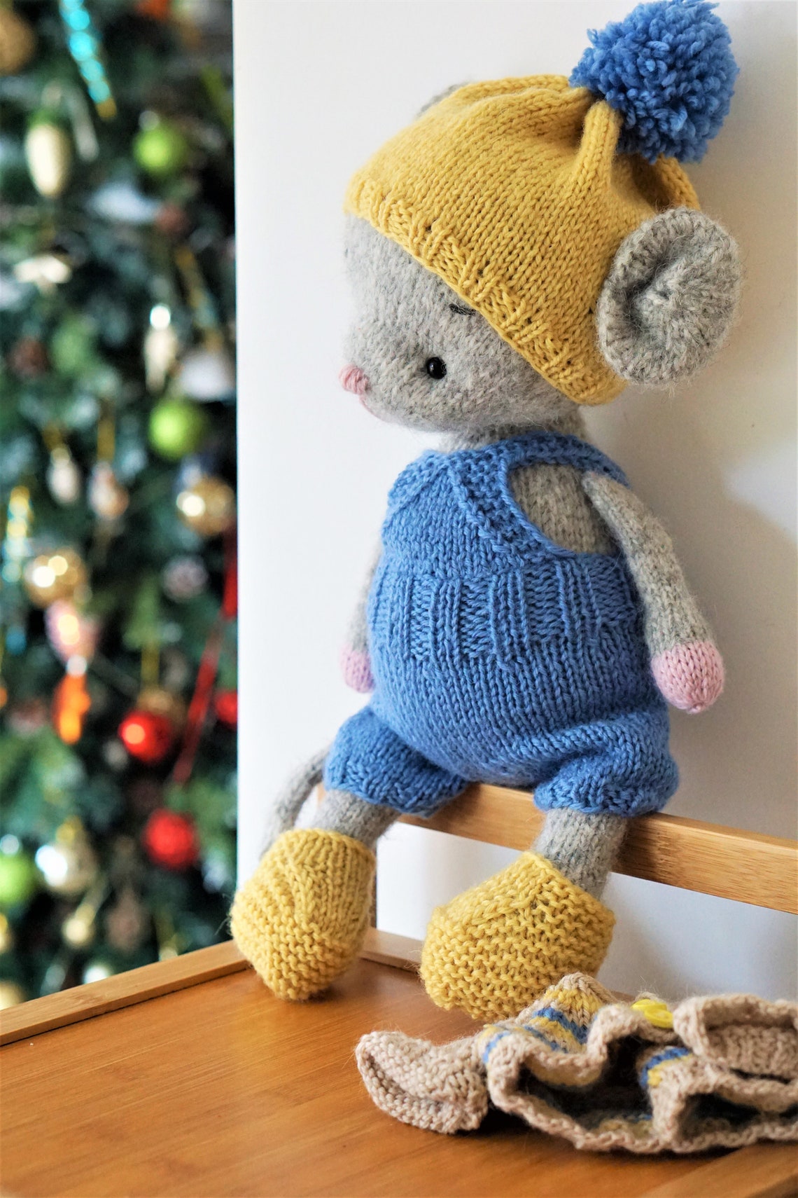 Doll Clothes Knitting Pattern for a Mouse Casual Mouse | Etsy