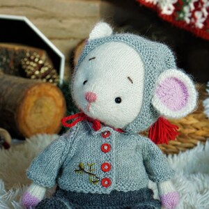 Doll Clothes Knitting Pattern for a Mouse - Christmas Mouse - Toy ...