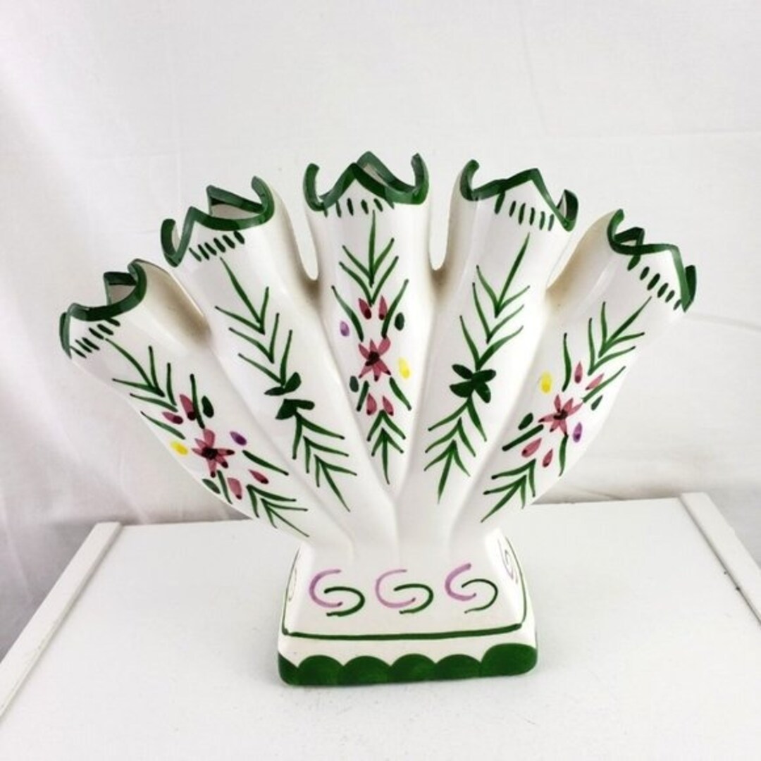 Florentine Fan Ceramic Vase Taiwan - Etsy