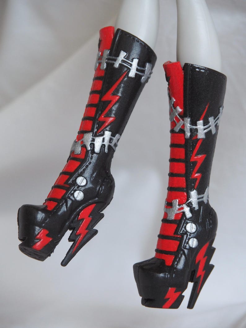 OOAK Doll Repaint Carney Monster High - Etsy