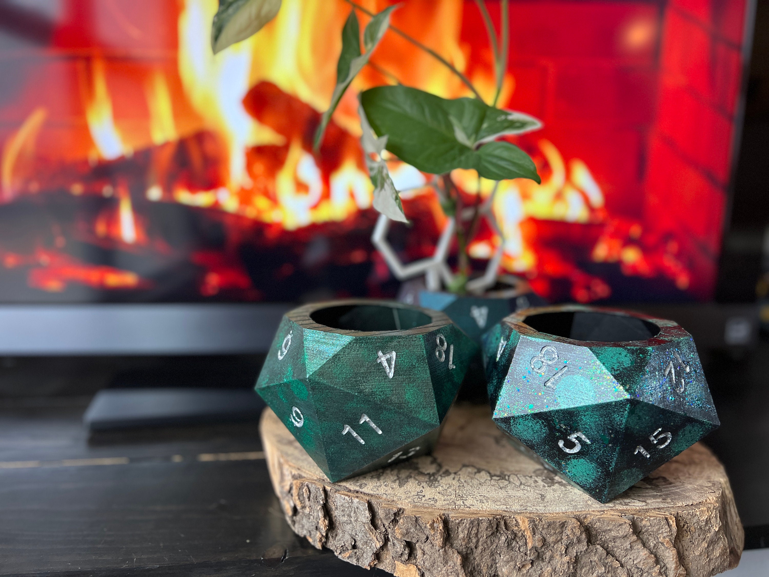 XL D20 Planter | Dnd Dice | 3D Printed | Hand-painted | Houseplants ...