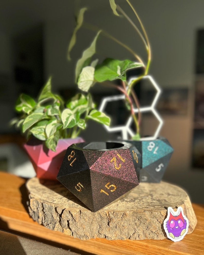 D20 Planter | Dnd Dice | 3D Printed | Hand-painted | Houseplants Pots ...