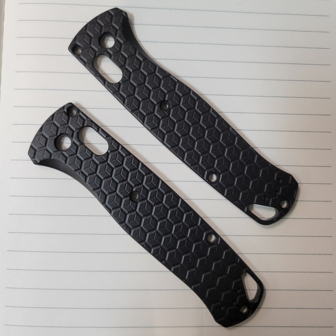 Benchmade Bugout Custom Black Aluminum Hex Pattern Scales ++ Deep Carry ...