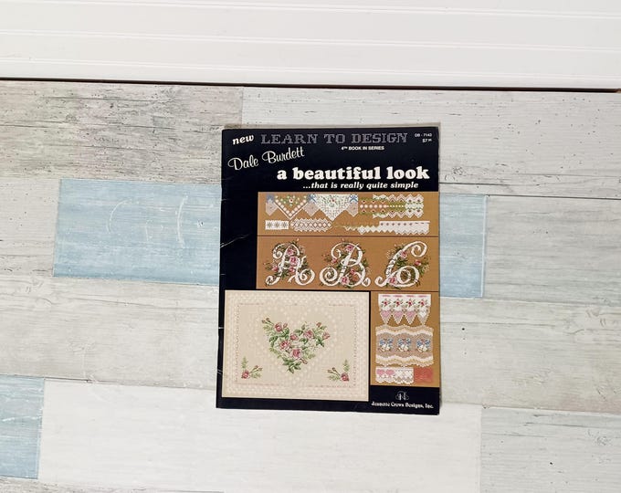 Learn to Design A Beautiful Look Cross Stitch Leaflet Pattern Chart ...