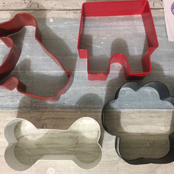 Wilton Dog Cookie Cutters