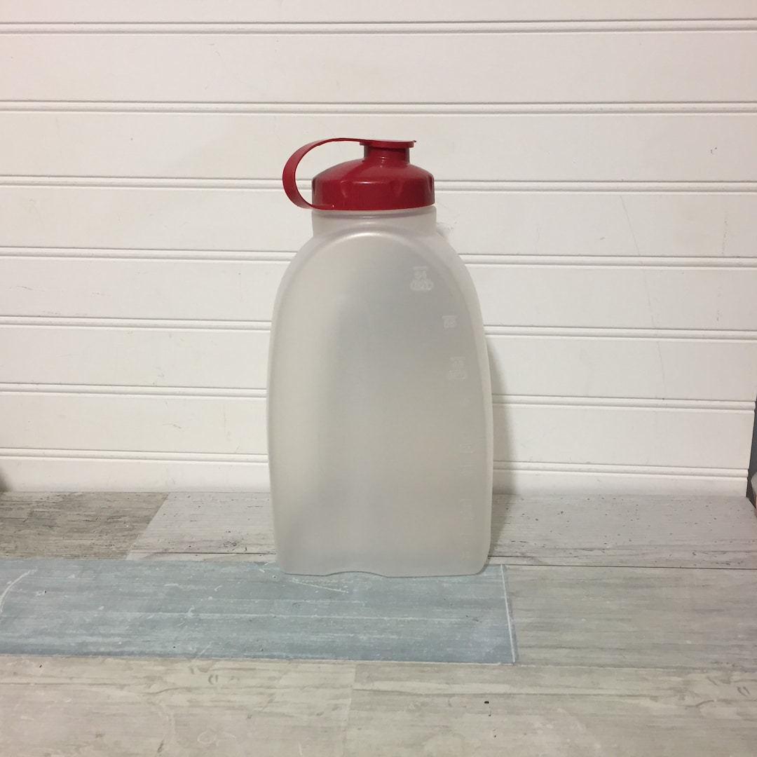 Rubbermaid 2 Quart Beverage Container Pour Spout Red Lid - Etsy