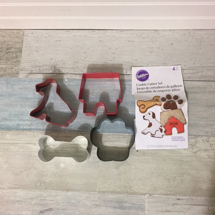 Wilton Dog Cookie Cutters