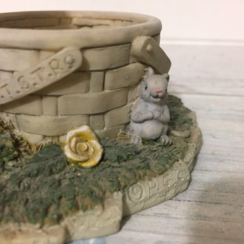 Zingle-berry Ms. Green Thumbs Figurine 2000 Mari G Zingle - Etsy