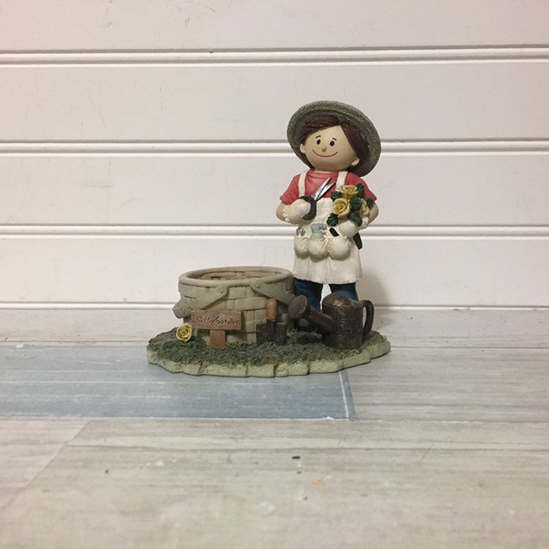 Zingle-berry Ms Green Thumbs Figurine 2000 Mari G Zingle - Etsy