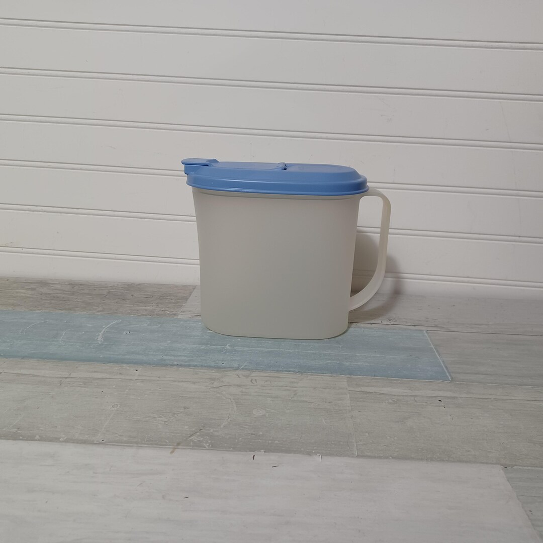Tupperware Slim Line 1 Quart Pitcher 2189D 2189 - Etsy