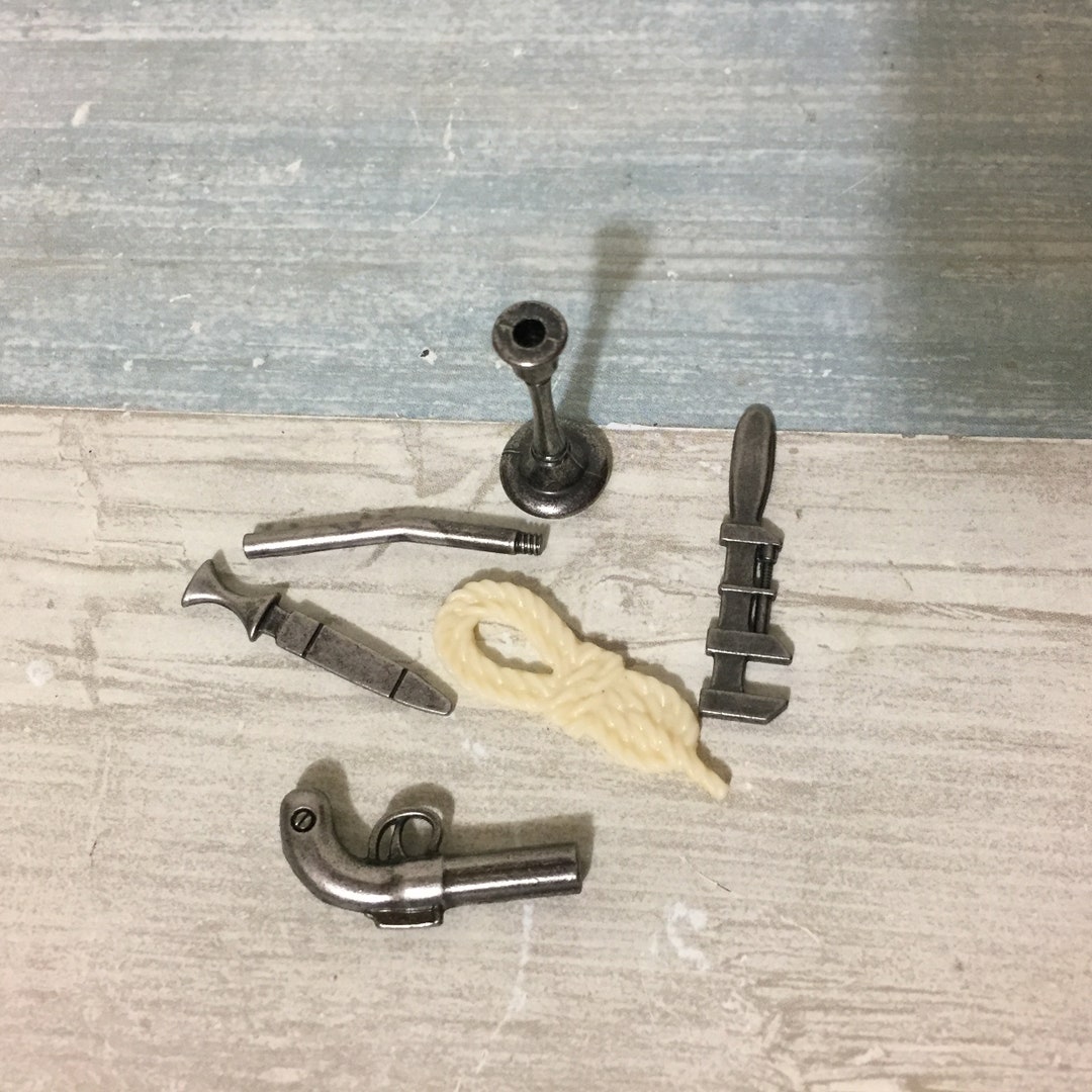 CLUE Board Game Weapons Replacement Pieces 1986 - Etsy