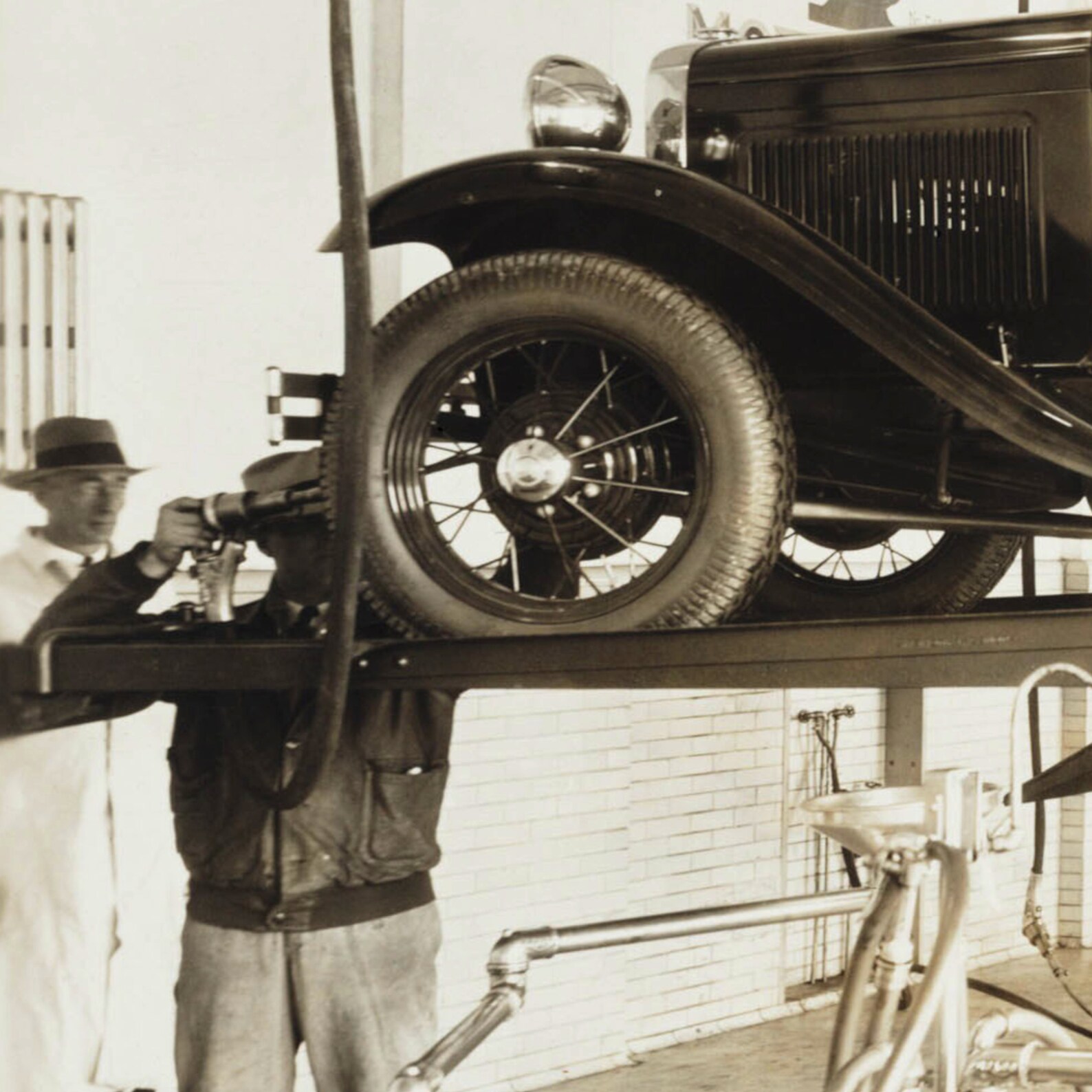 1930s Car Mechanic Garage Photo Poster Print, Vintage Retro Black and ...