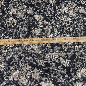 Tela Jacquard en relieve de lujo, brocado metálico negro brillante y ...