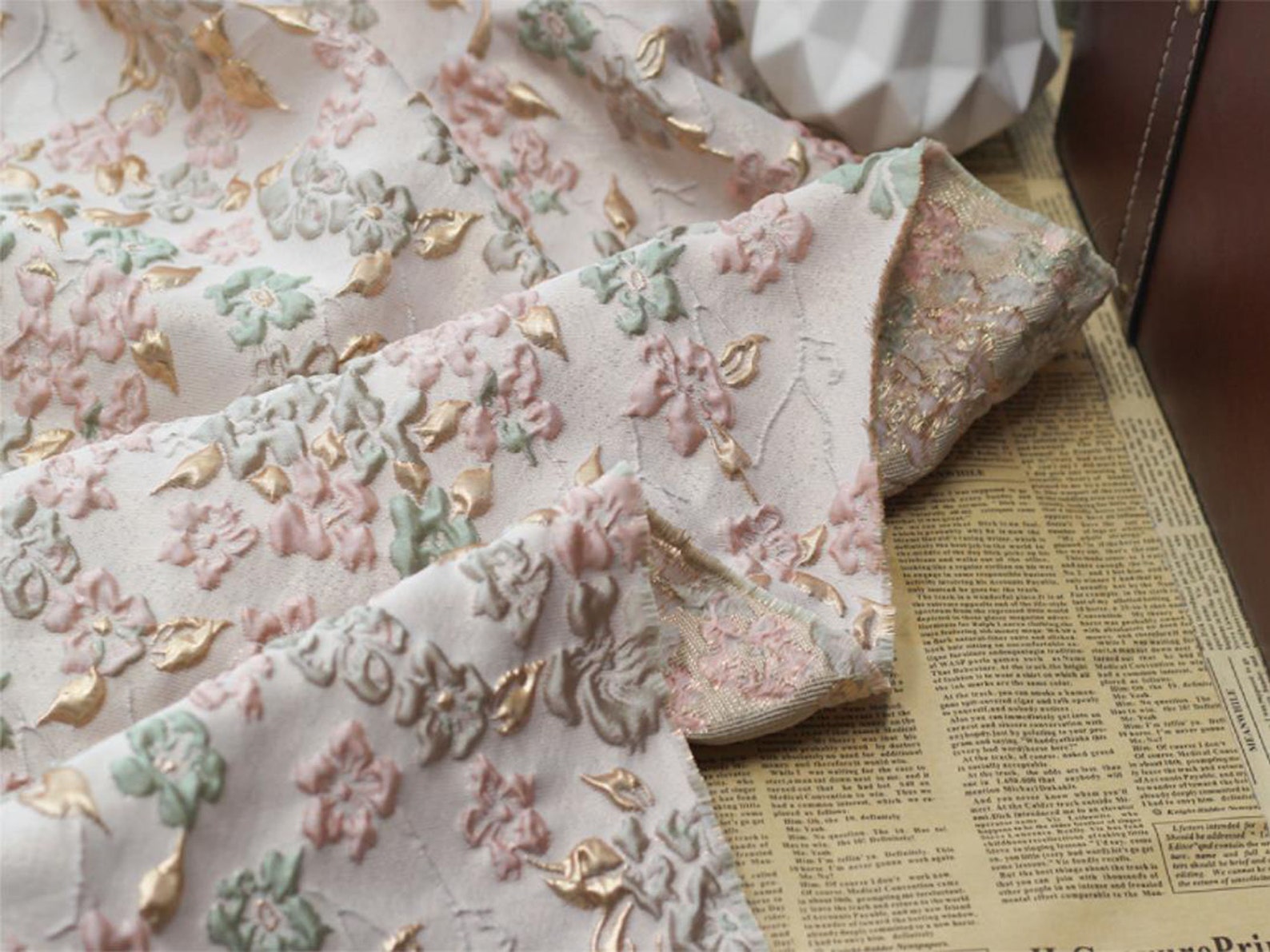 3D Emboss Floral Jacquard Fabric, Damask Fabric Gold Thread Brocade for ...