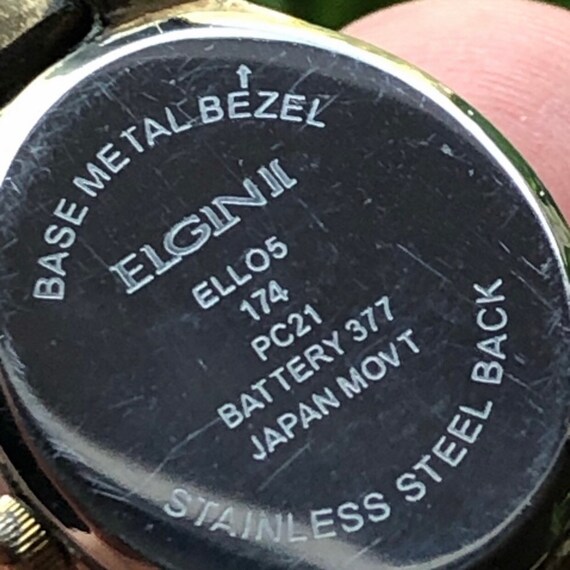 Vintage ladies Elgin II etched gold band watch - Gem