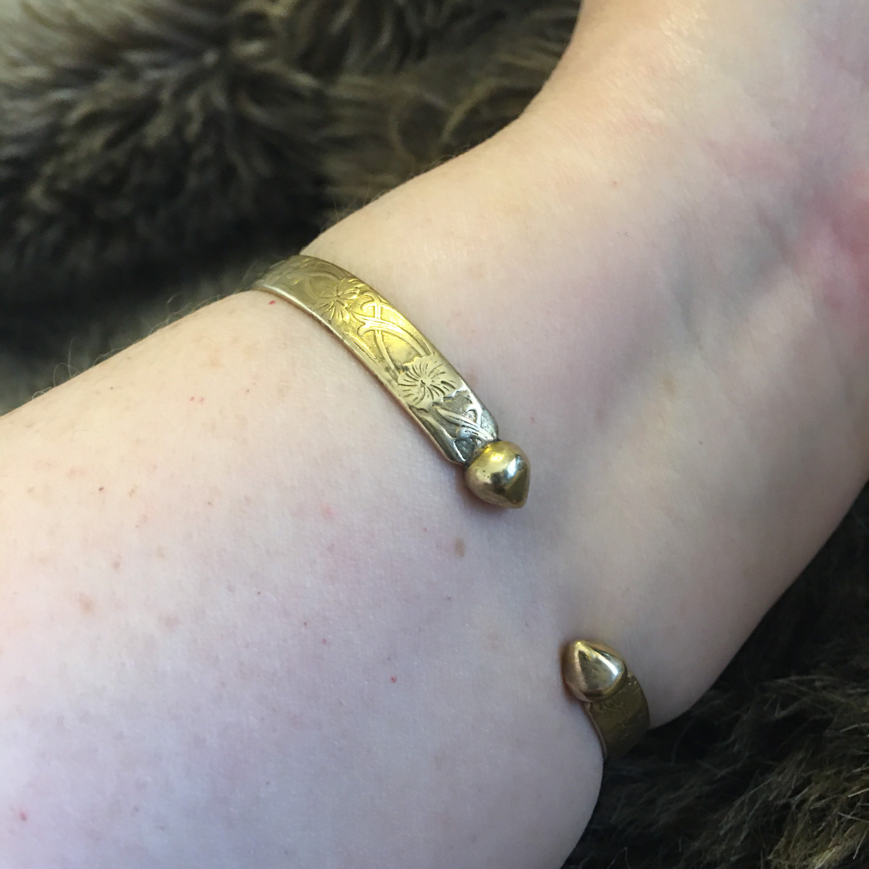 Victorian Era 18CT Gold Ball End Torque Bangle - Etsy UK