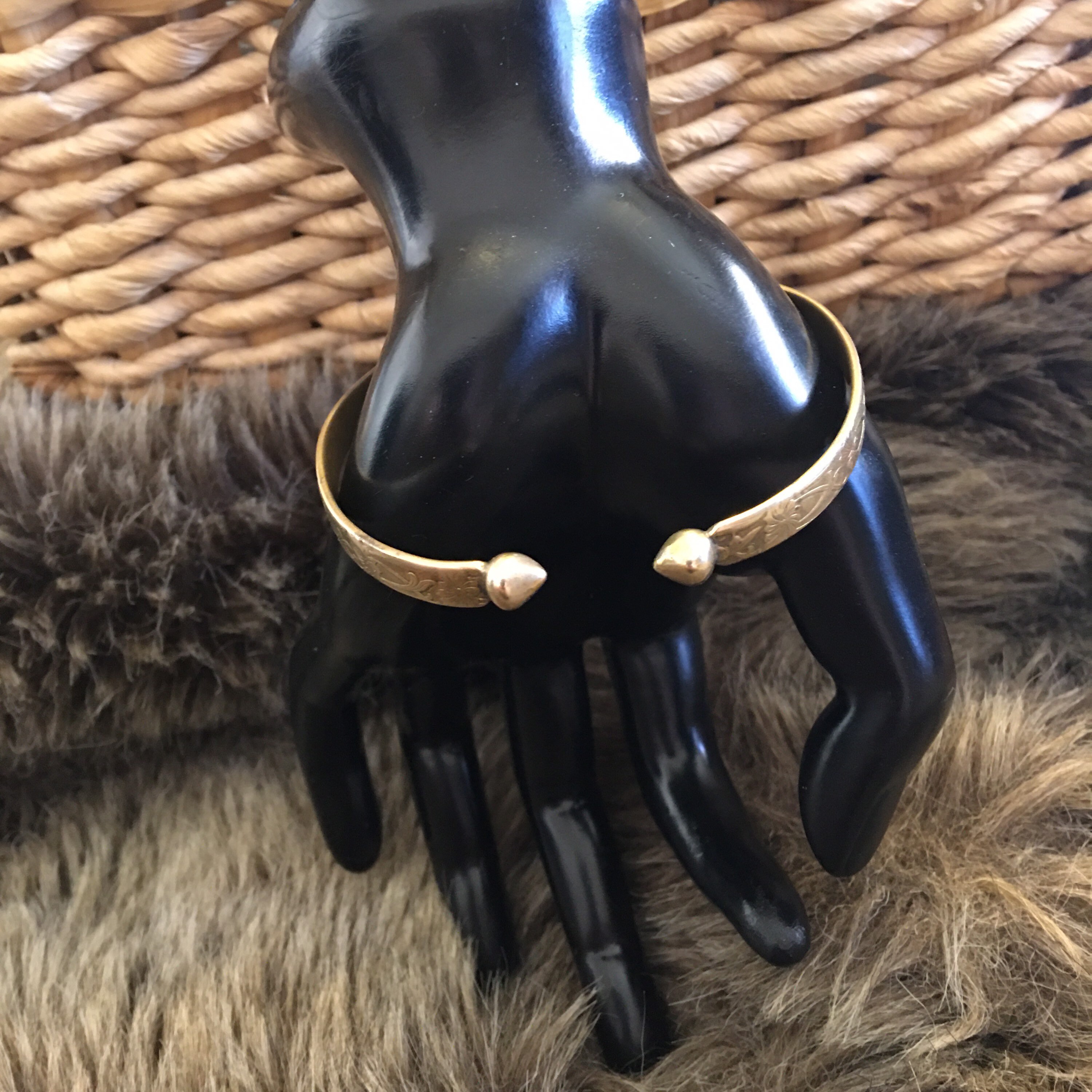 Victorian Era 18CT Gold Ball End Torque Bangle | Etsy