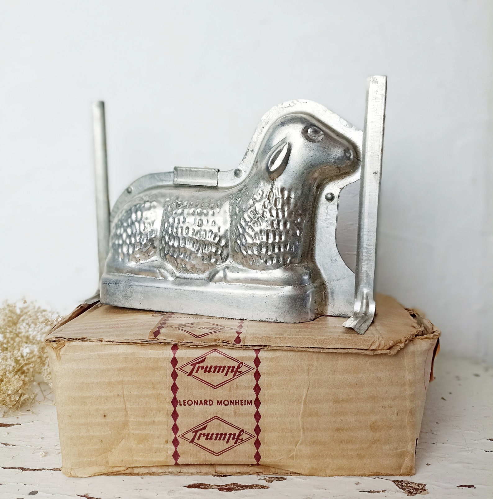 German Easter Lamb Cake Recipe and Lamb Cake Molds